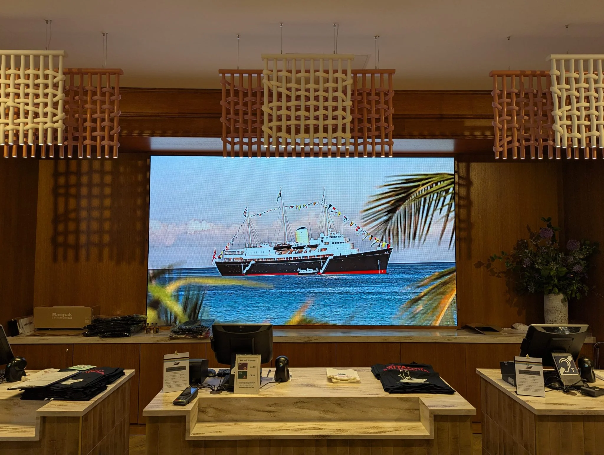 Top 5 Mistakes To Avoid When Choosing Digital LED Screens