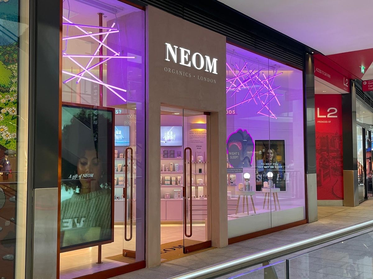 NEOM (St James Quarter) | Pixite